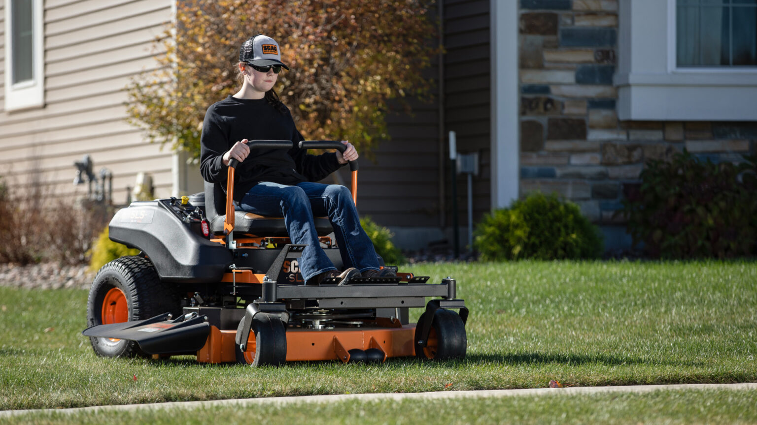 SLS Zero-Turn Riding Lawn Mower | Products | Scag®